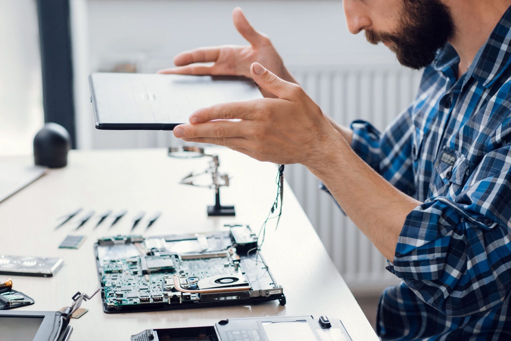Laptop Reparatie Leiden | Goedkoop & Snel Klaar!